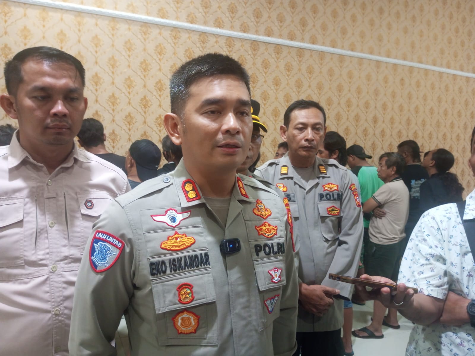 Polres Cirebon Kota Amankan 24 Orang Diduga Sebagai Preman. Kapolres : Premanisme Dalam Bentuk ...